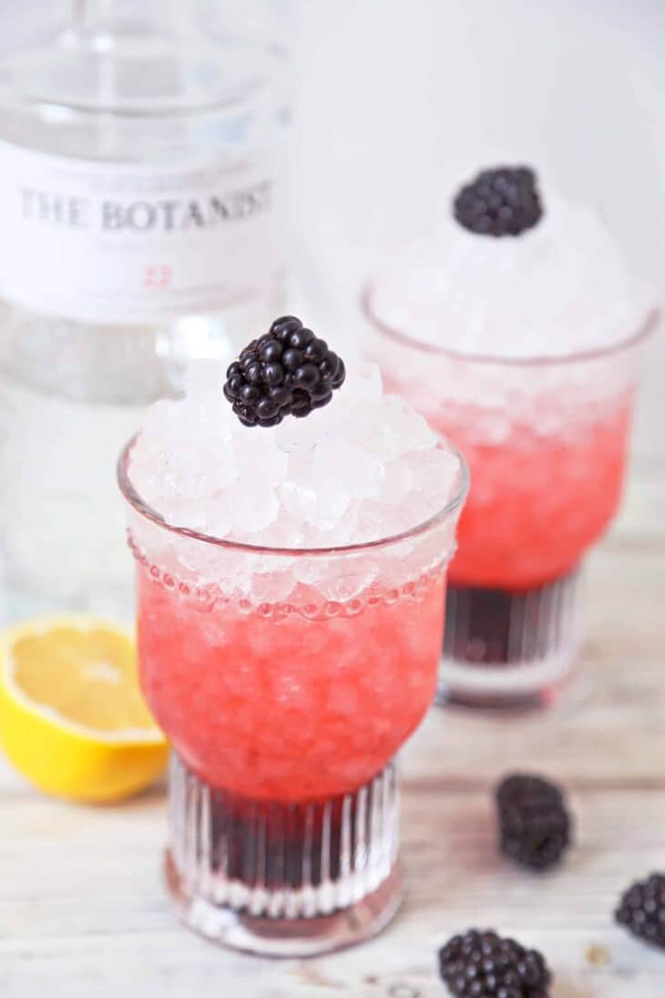 The Bramble Cocktail - A Beautiful Mess