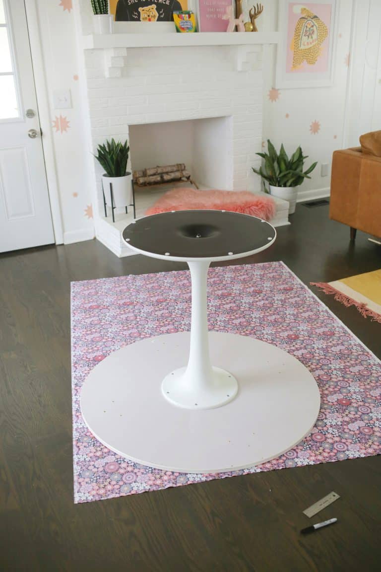 Waterproof Round Table Cover - A Beautiful Mess