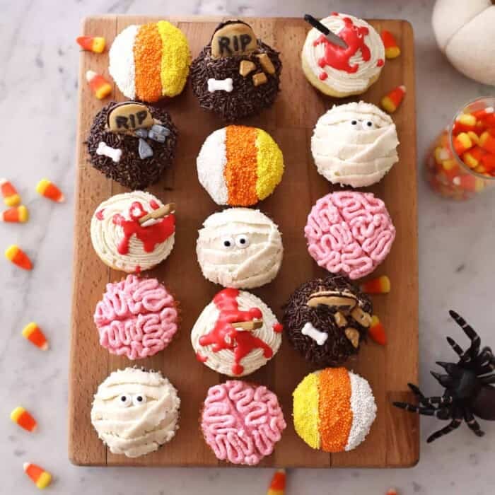 Halloween Cupcakes - Easy Ideas - A Beautiful Mess