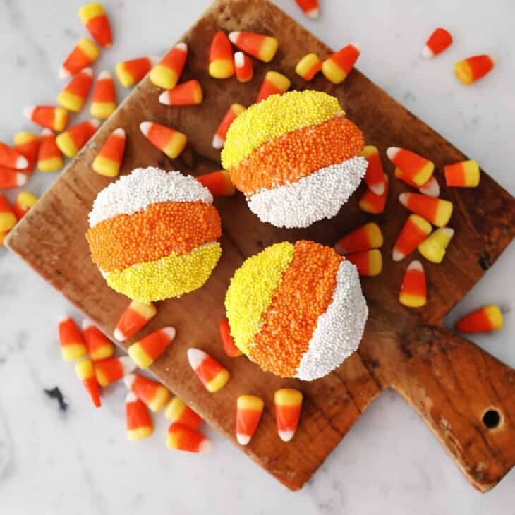 Halloween Cupcakes - Easy Ideas - A Beautiful Mess