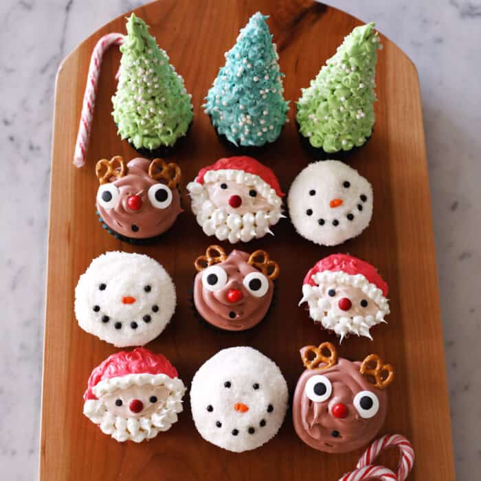 Christmas Cupcakes - A Beautiful Mess