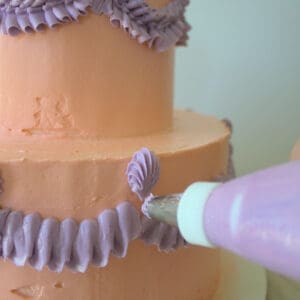 How to Pipe Frosting Ruffles - A Beautiful Mess