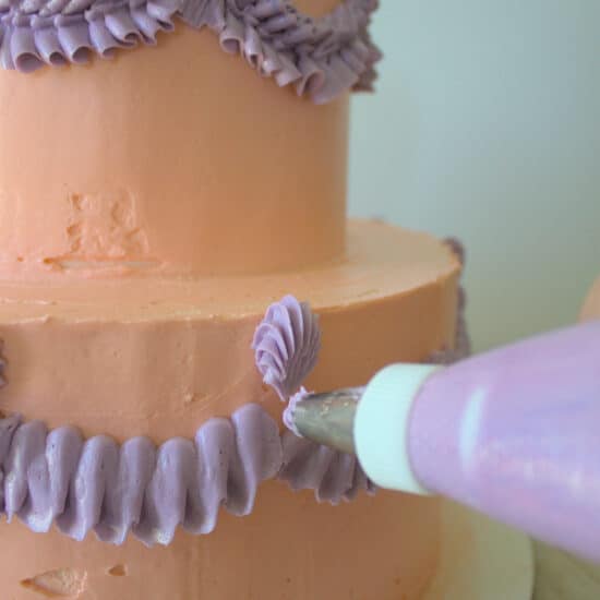 How to Pipe Frosting Ruffles - A Beautiful Mess