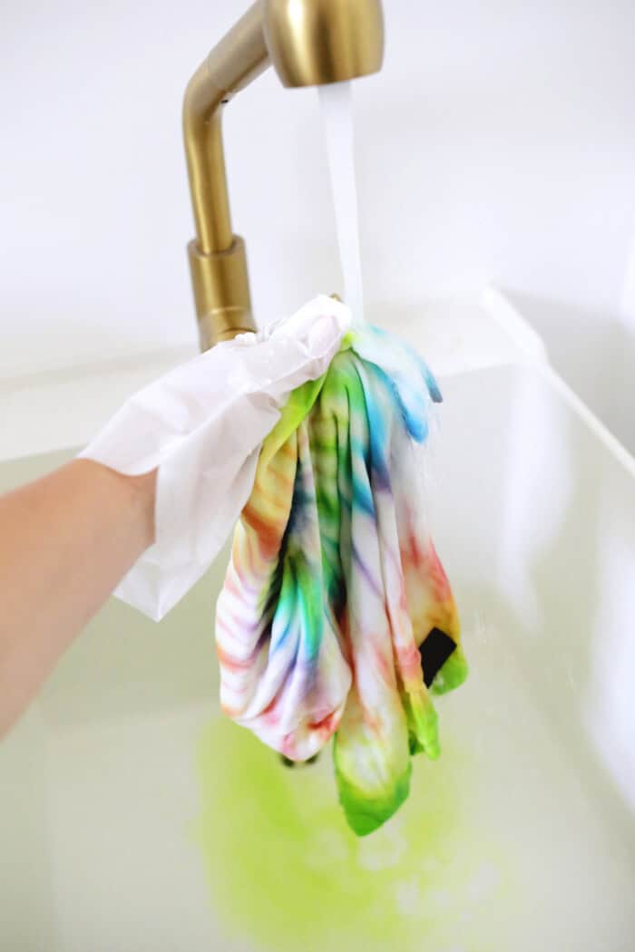 How to Tie-Dye - A Beautiful Mess