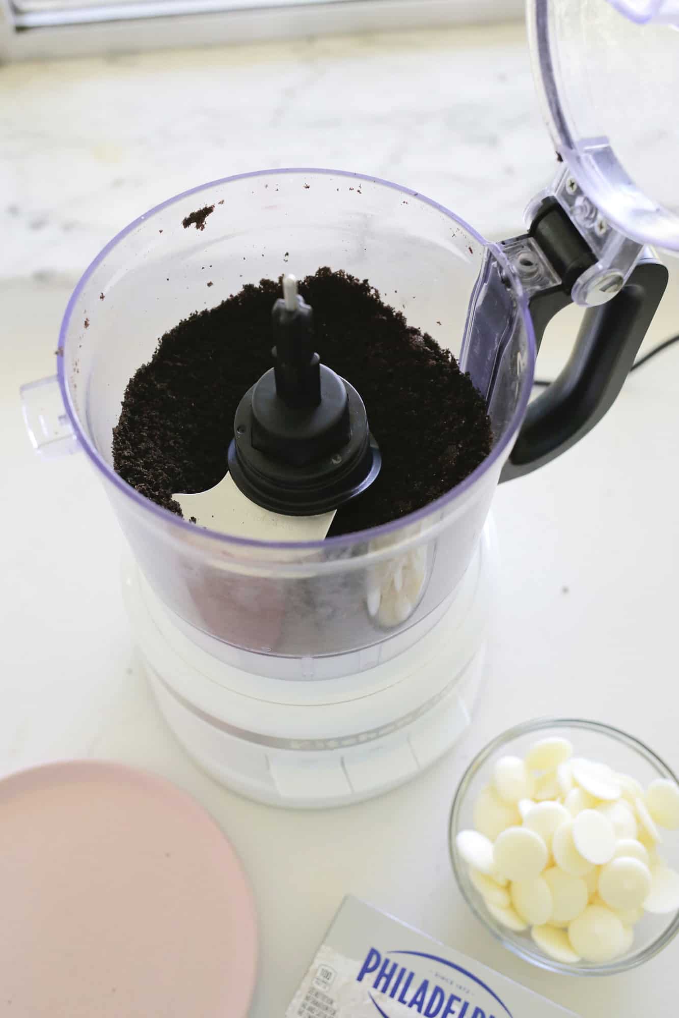 Oreo Cake Pops - A Beautiful Mess