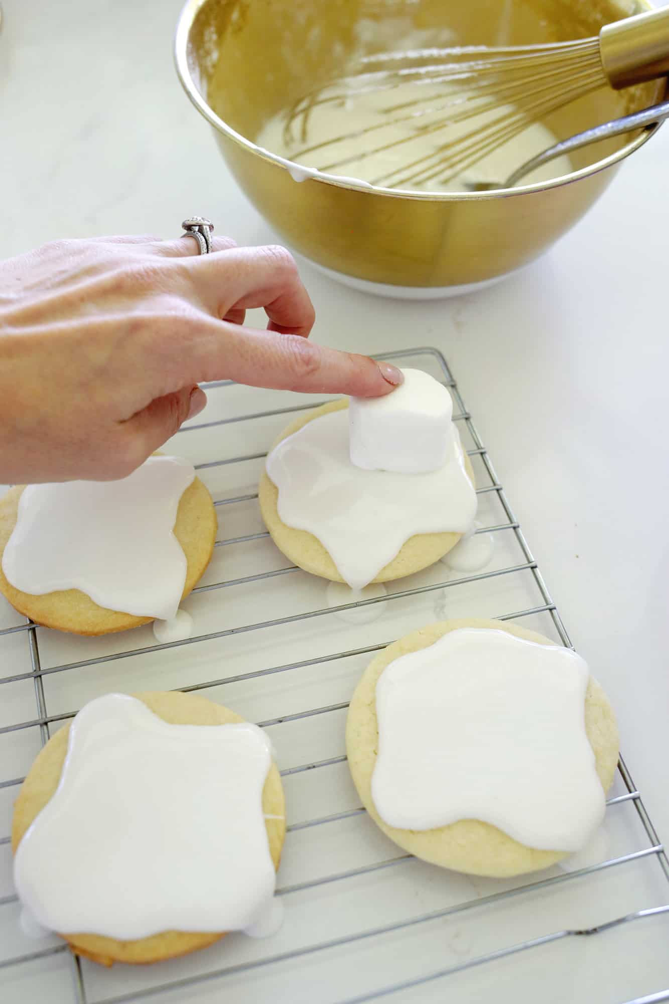 Melted Snowman Cookies - A Beautiful Mess