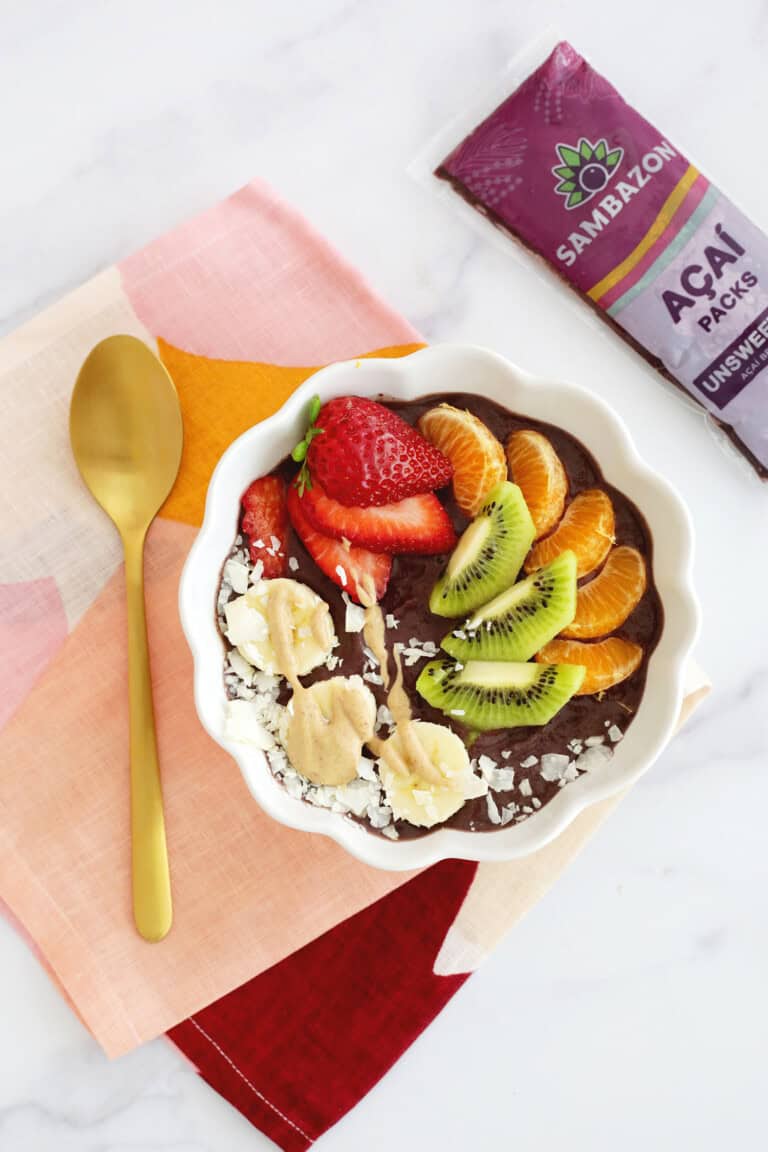Acai Bowl (Only 3 Ingredients!) - A Beautiful Mess