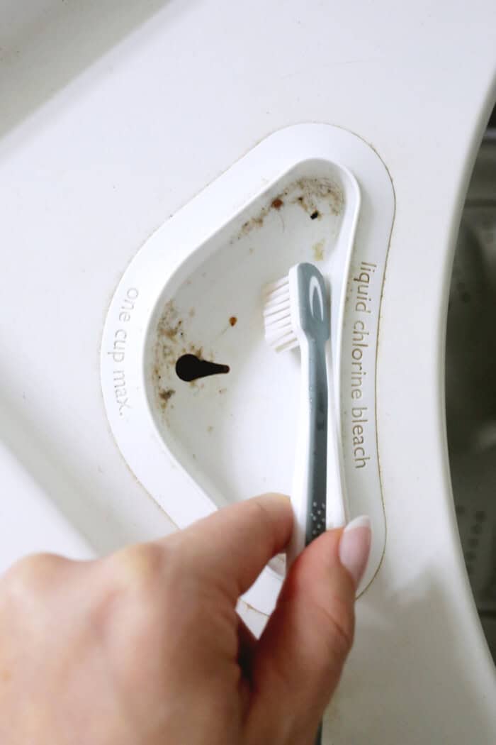 How to Clean a Washing Machine - A Beautiful Mess